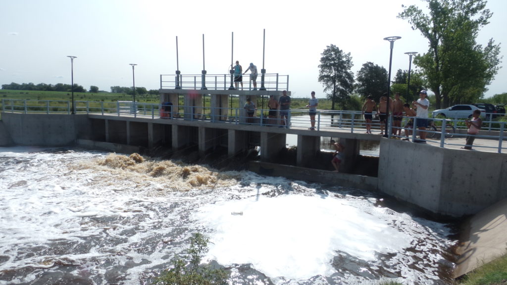 El Faro | Colón: Pequeña inundación en el Lago Municipal y el manejo de ...